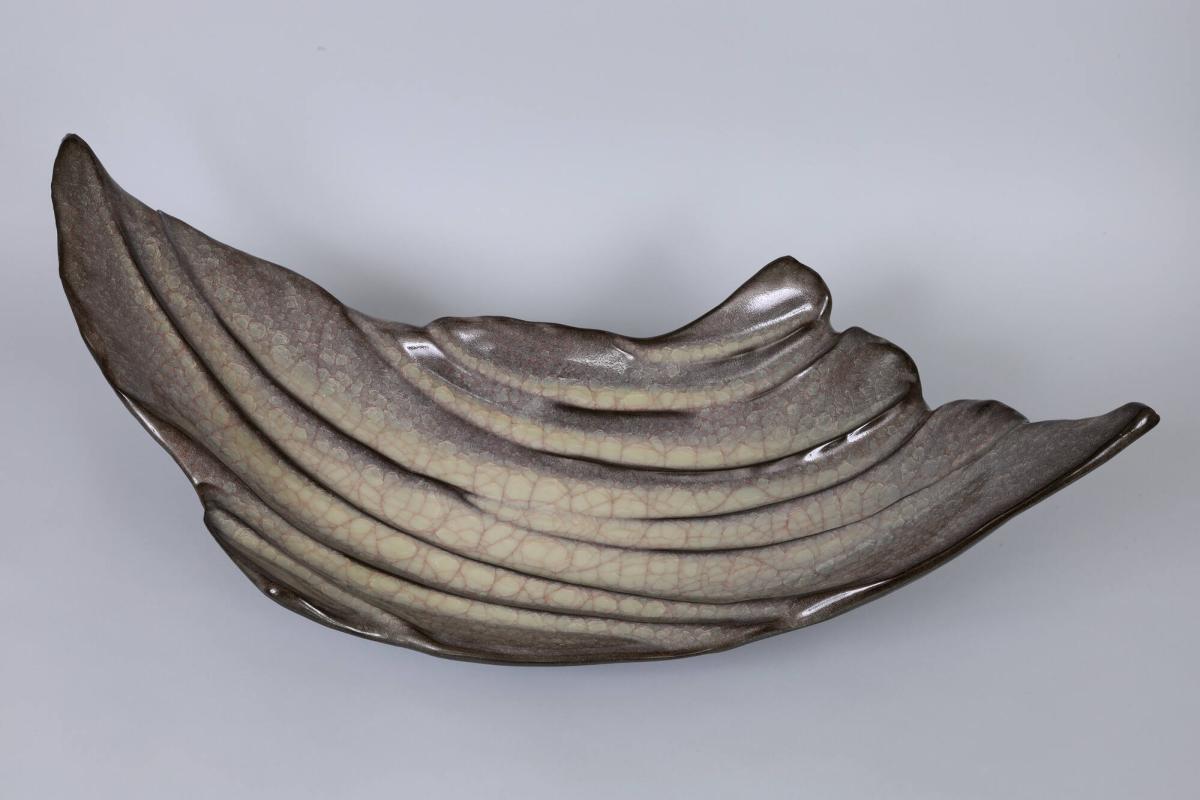 Wave-inspired Platter – Works – Allen Memorial Art Museum